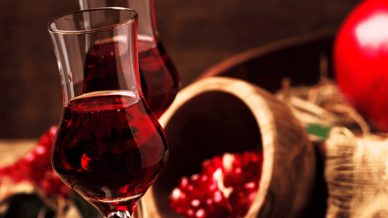 Liquor vs Liqueur Key Differences for Spirit Connoisseurs